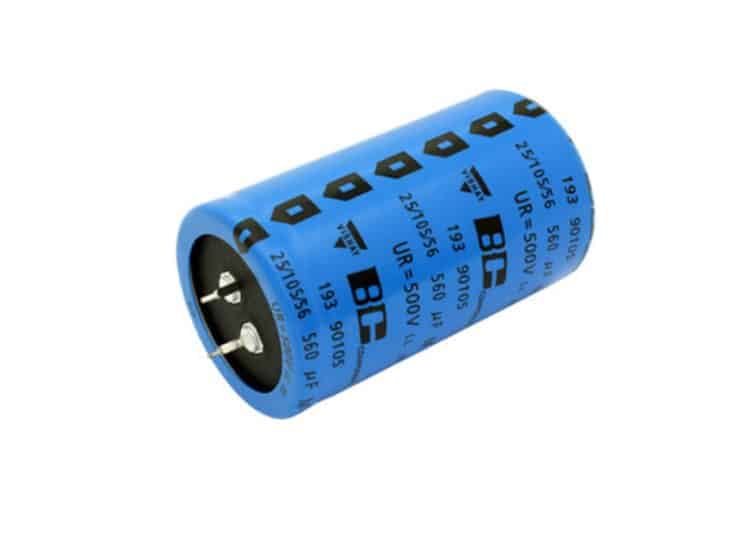 Development of 3D On-Chip Capacitor Based on High K Dielectric