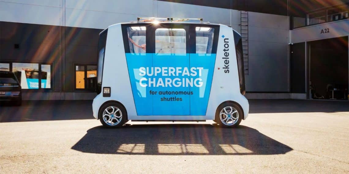 Skeleton Exhibited Supercapacitor Based Fast Shuttle Charging